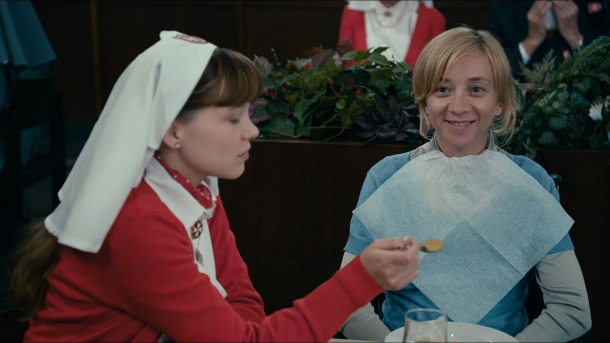 CRÍTICA - Lourdes explora a fé e a crueldade do ser humano